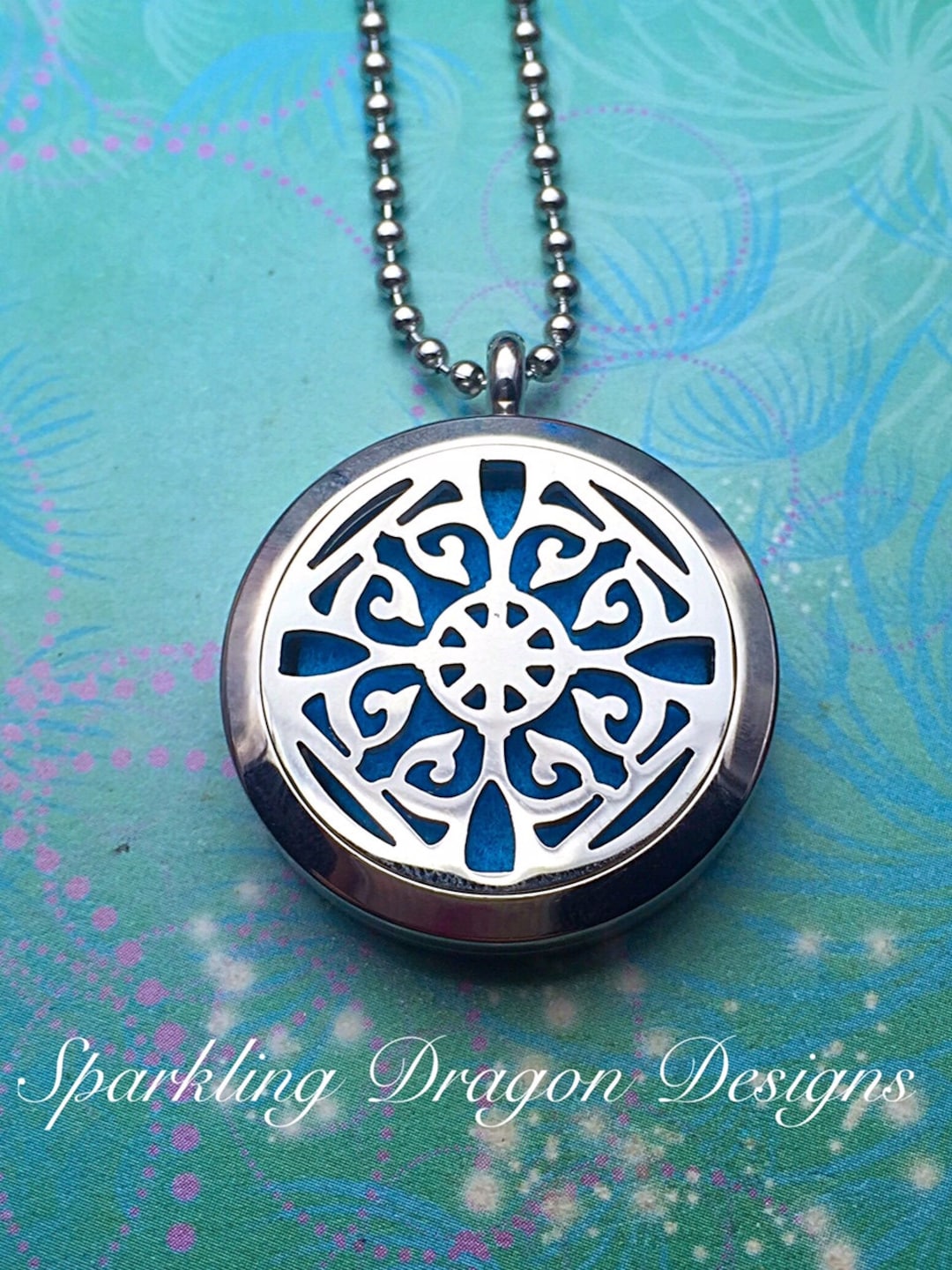 Aromatherapy Locket - Stainless Steel - Diffuser Necklace - Essential ...