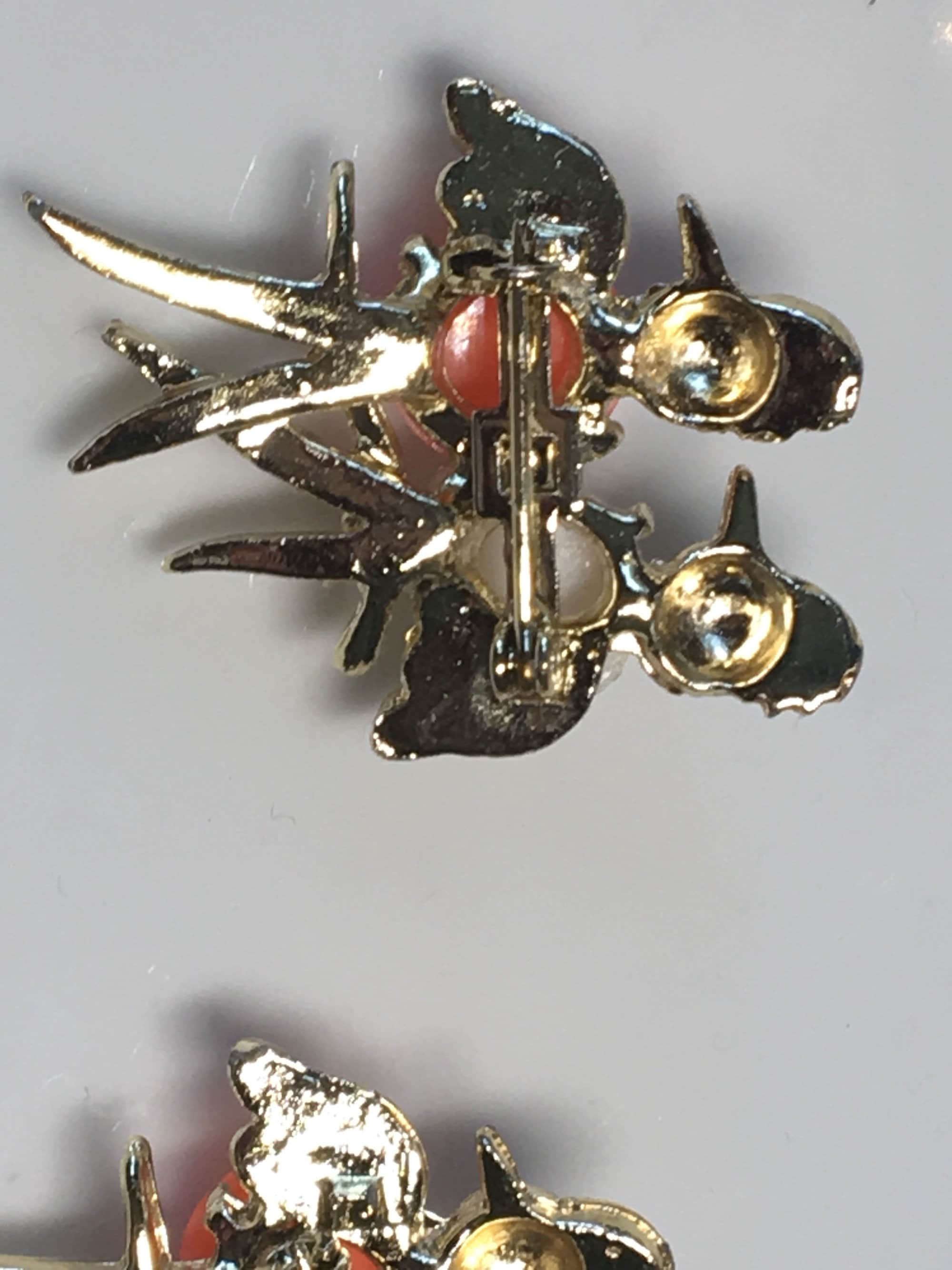 Vintage - Scatter Pins - 1950s - Love Birds With Gift Box - Etsy