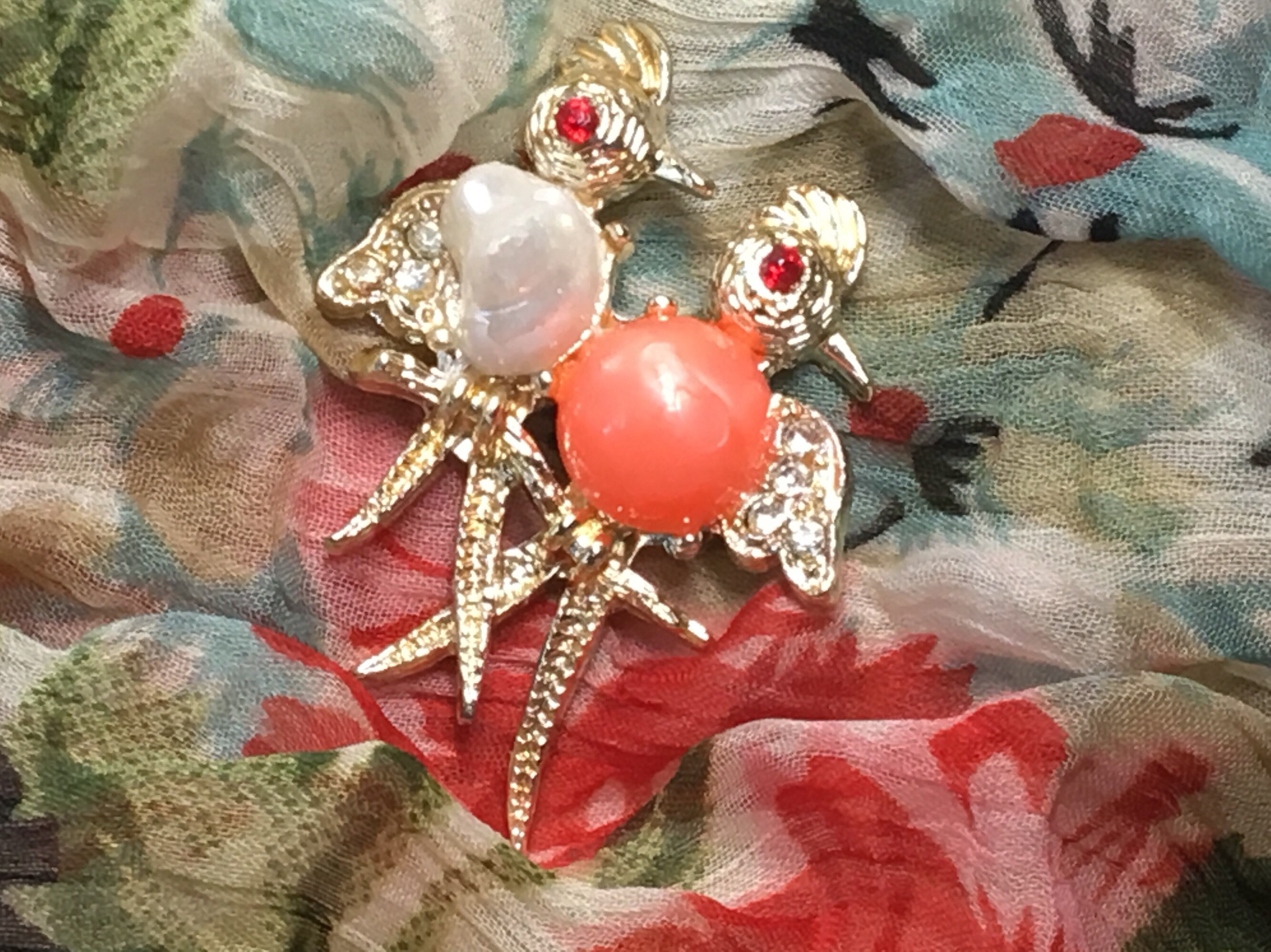 Vintage - Scatter Pins - 1950s - Love Birds With Gift Box - Etsy