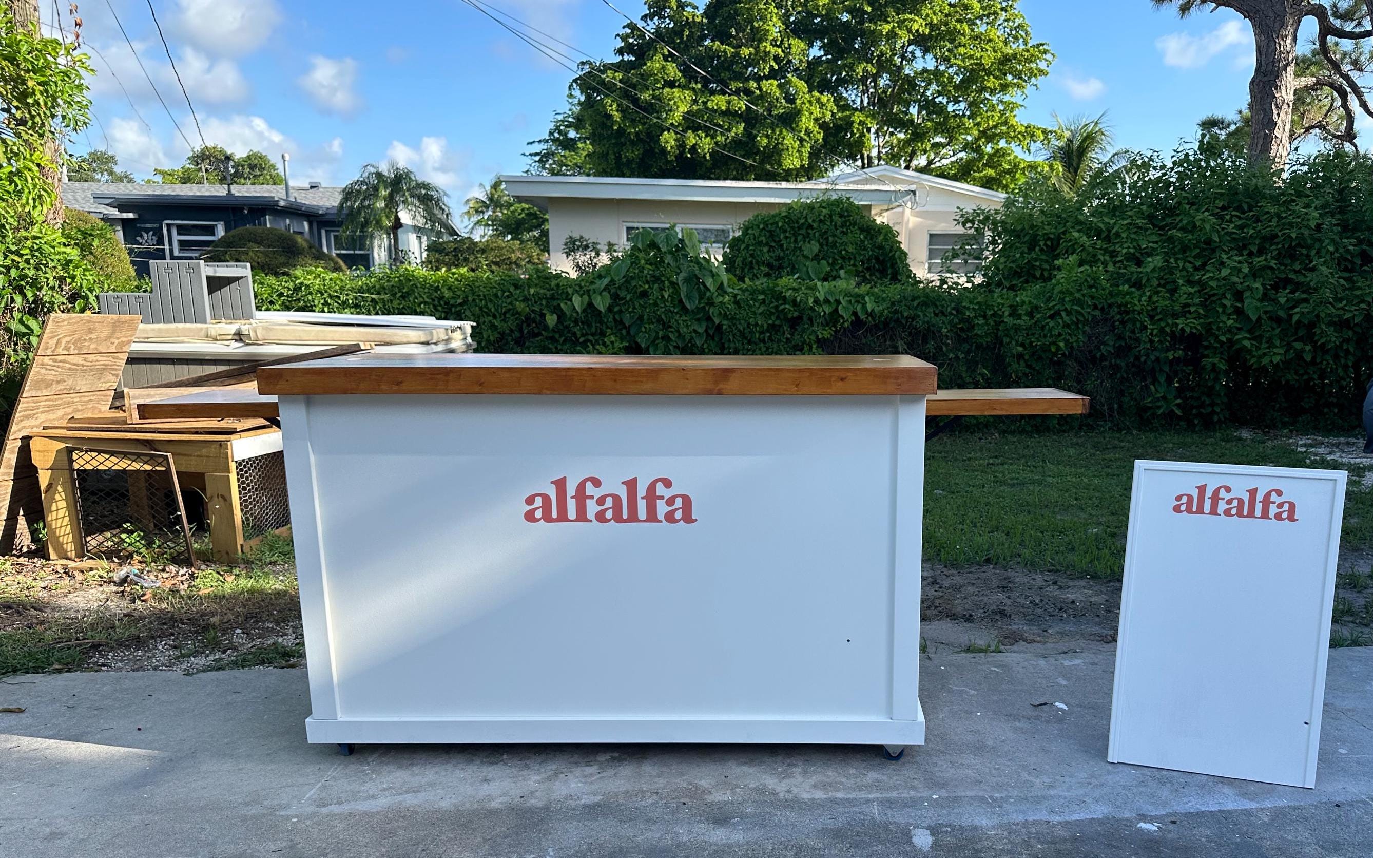 White 4ft Mobile Bar, White Coffee Cart, Bar Cart, Mobile Coffee Bar ...