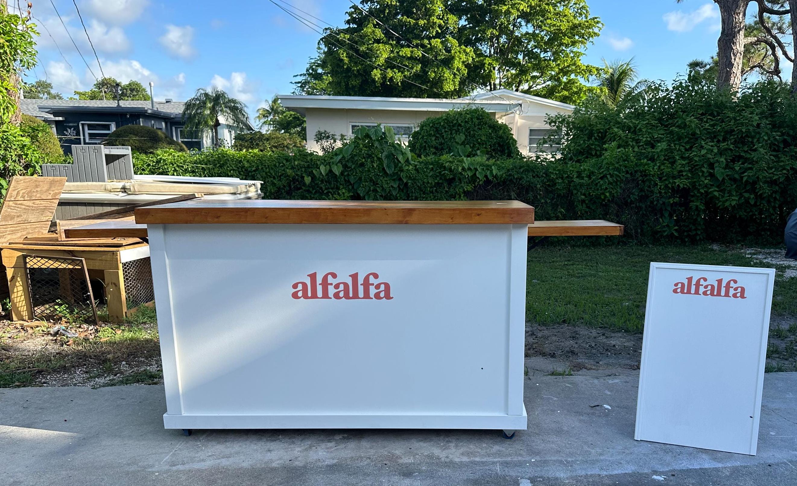White 5ft Mobile Bar Cart, Beverage Cart, Bar Cart, Mobile Bar ...