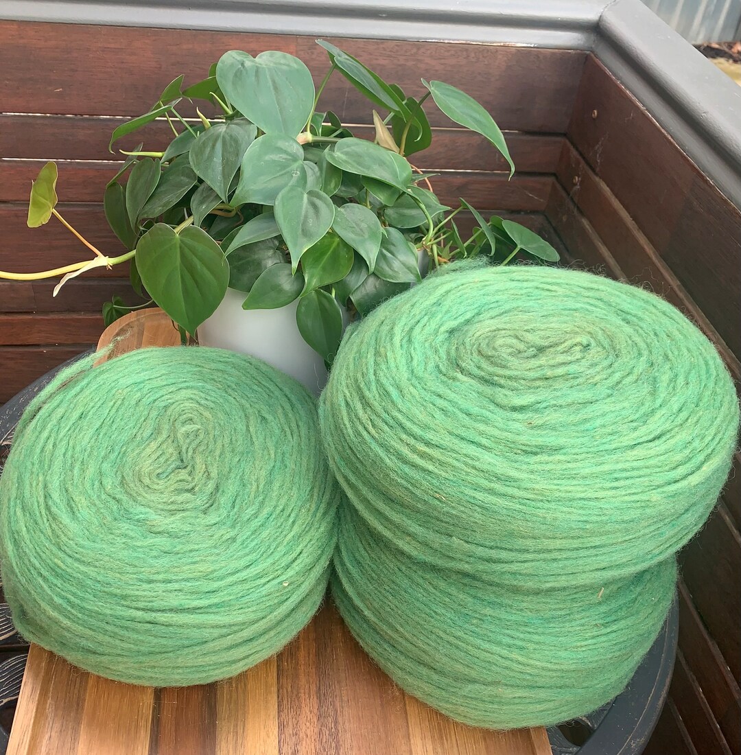Unspun Yarn Plates Green Pencil Roving Wool for Knitting - Etsy