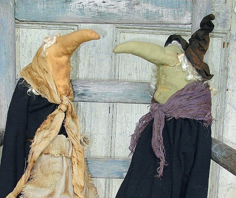 Bella Pipistrello, an Old World Primitive Witch Pattern - Etsy