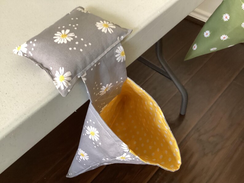 FREE SHIPPING, Thread Catcher, Scrap Catcher, Pincushion, Sewing ...