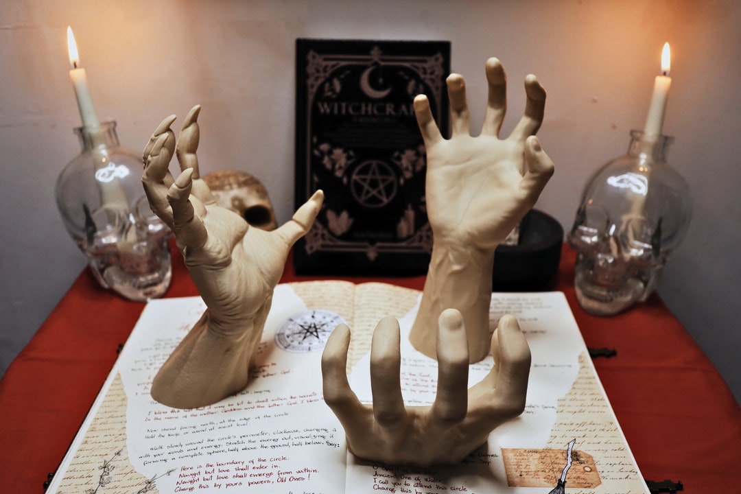 3D Printed Halloween Hanging Hands, Spooky Seance Prop - Etsy