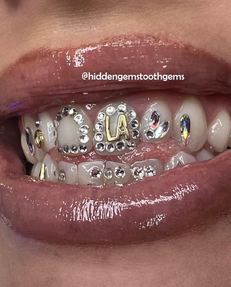 LA 18k Gold Tooth Charm - Etsy