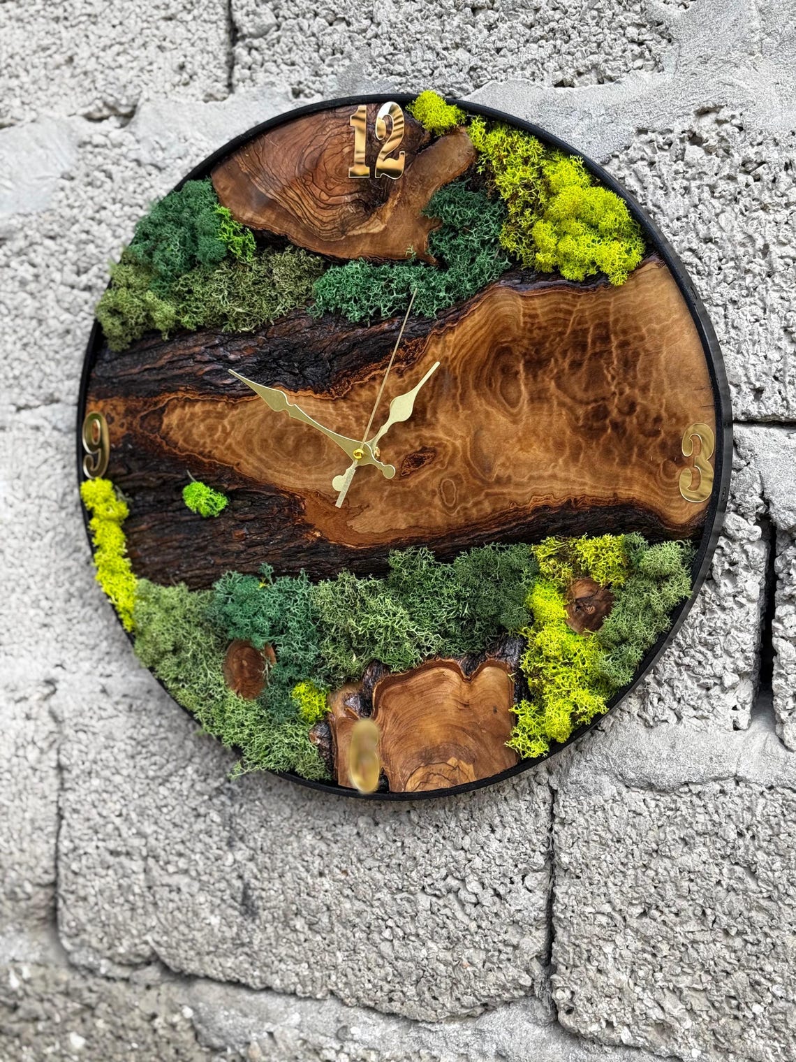 Custom Moss Olive Wood Wall Clock, Metal and Olive Wooden Wall Clock ...
