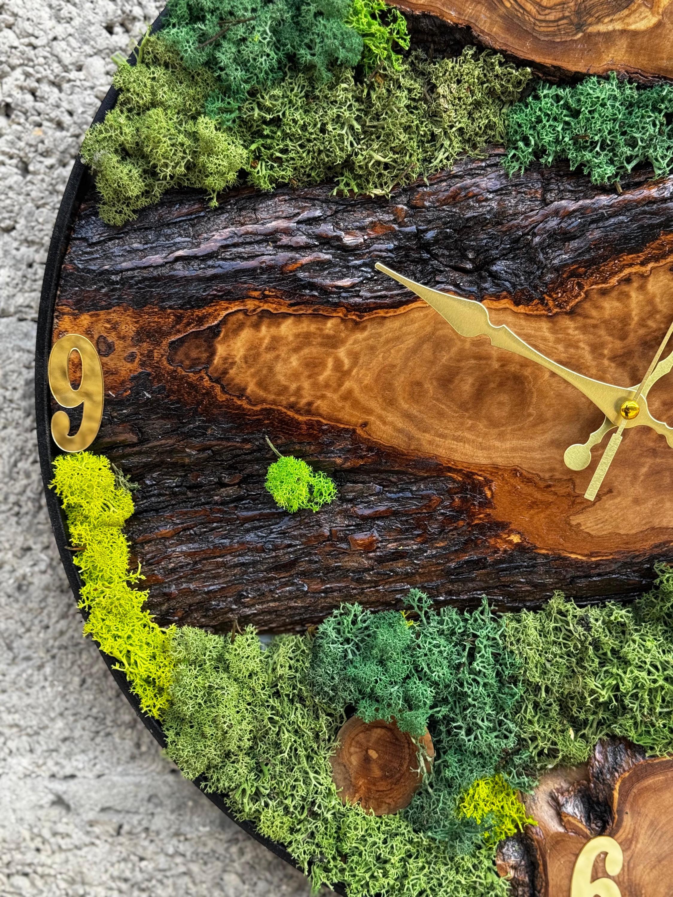 Custom Moss Olive Wood Wall Clock, Metal and Olive Wooden Wall Clock ...