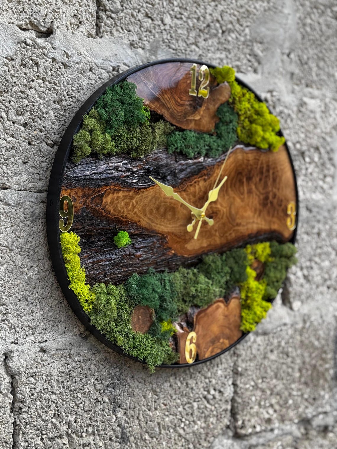 Custom Moss Olive Wood Wall Clock, Metal and Olive Wooden Wall Clock ...