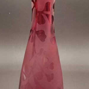 Vintage Etched Bright Pink Glass Vase - Etsy