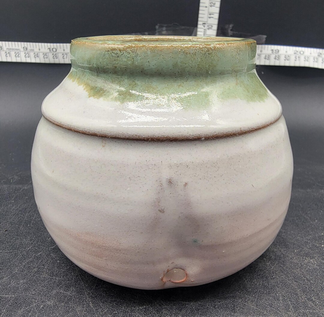 Vintage 1992 Ruth Dryer Strasburg VA, Cream and Green Pottery Bowl - Etsy
