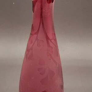Vintage Etched Bright Pink Glass Vase - Etsy