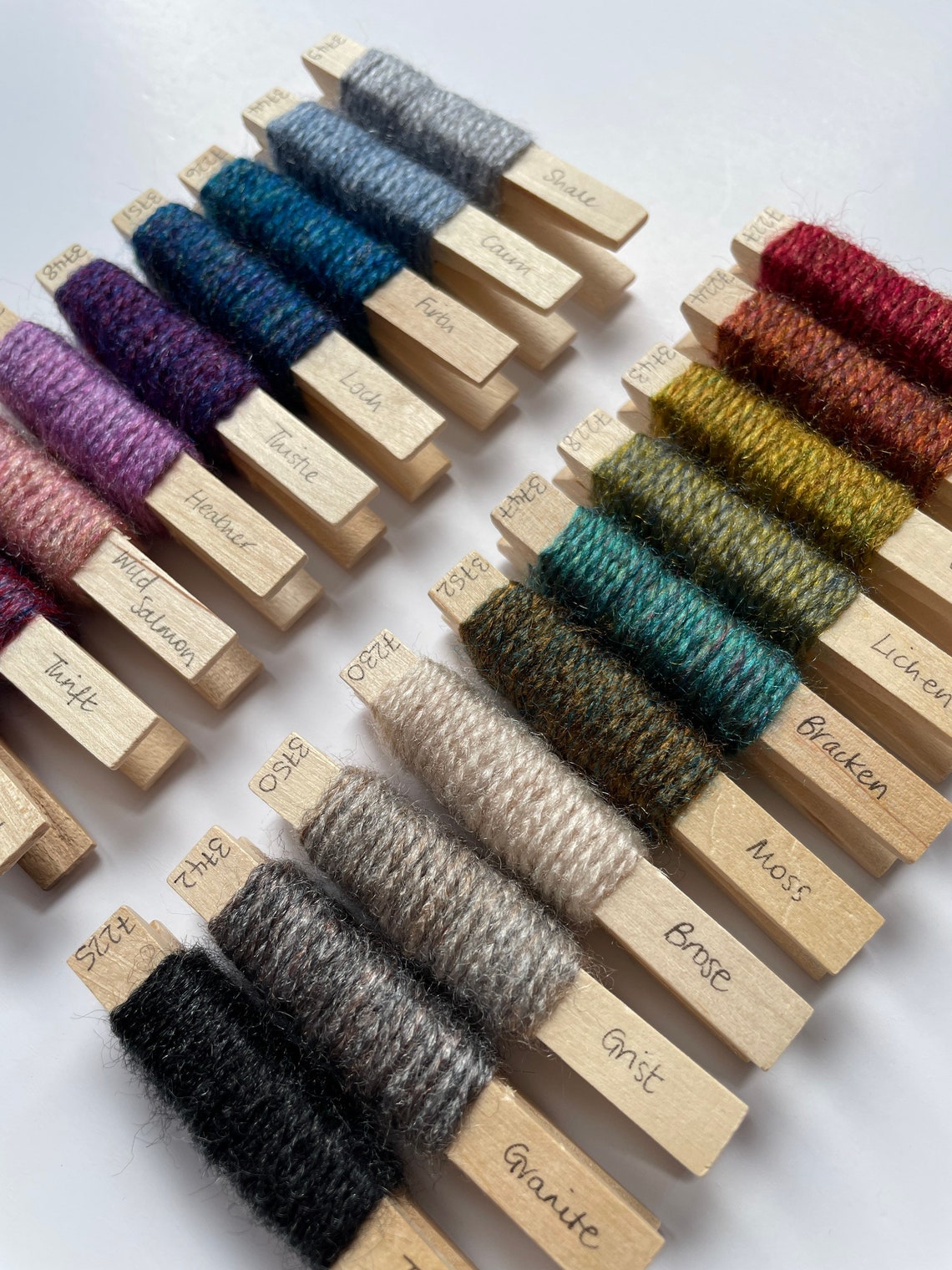Stylecraft Highland Heathers Yarn Pegs - Set of 24 (including Stag ...