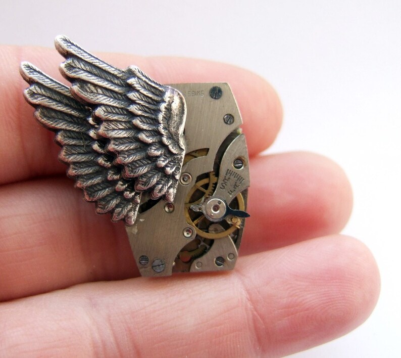 Steampunk Winged Watch Movement Brooch - Etsy