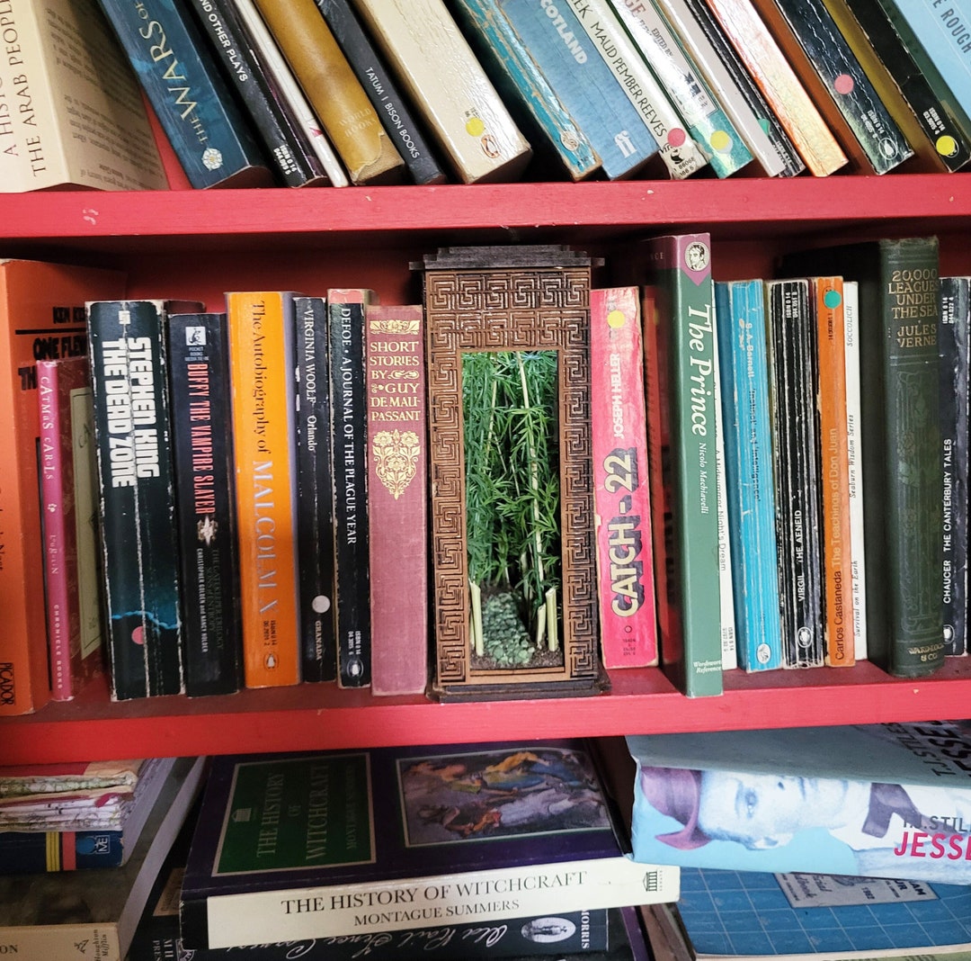 Jade Path Bamboo Grove - Book Nook Diorama. Lights Up. - Etsy