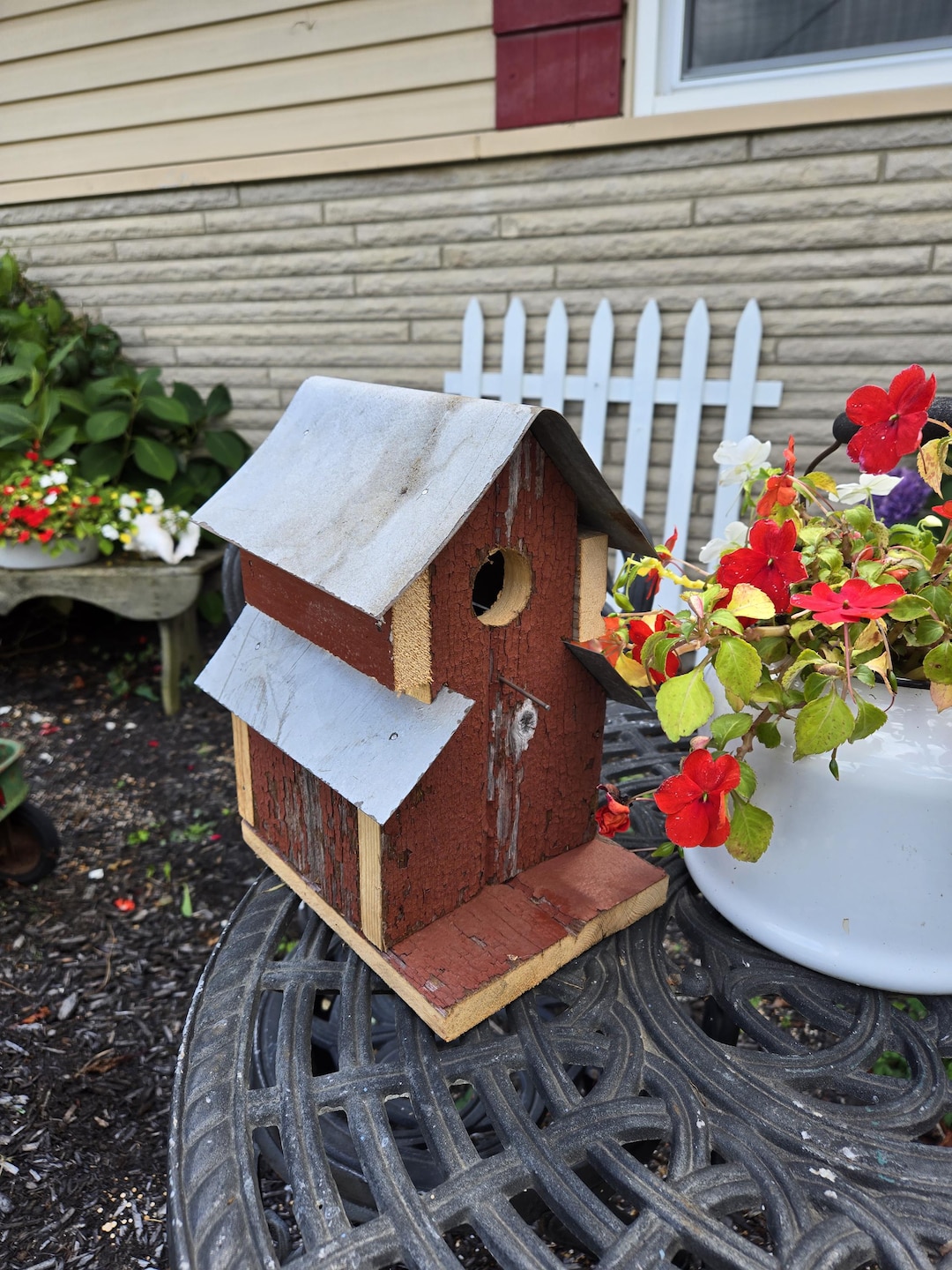 Rustic Reclaimed Barn Wood Birdhouse With Vintage Tin Roof ...