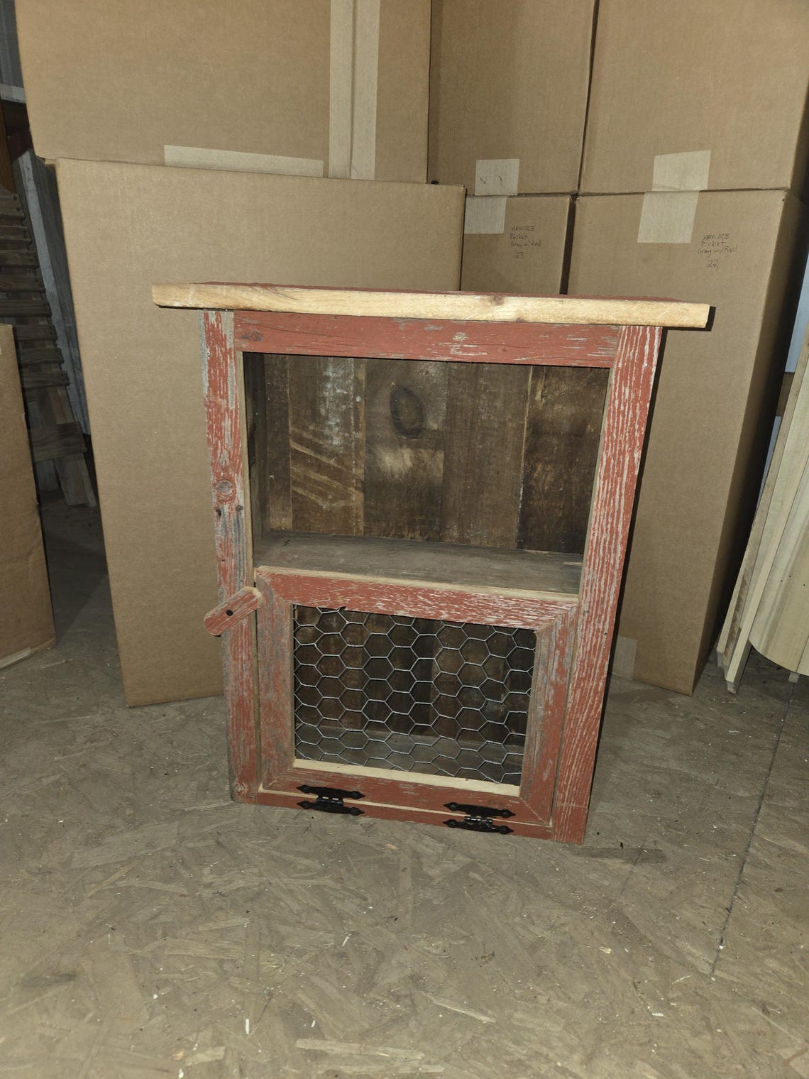 Drop Down Door Chicken Wire Barn Wood Display Country Cabinet Display ...