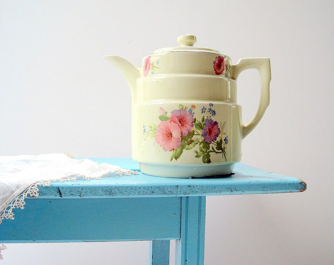Vintage Spring Pastel Floral Hall China Teapot / Petunia - Etsy