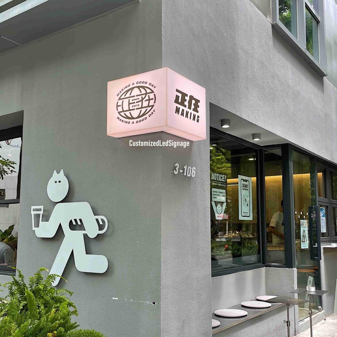 Circular Cafe Light Sign - LED Menu Board With Waterproof Housing ...
