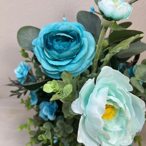 Turquoise Rose Floral Arrangement Mason Jar Ranunculus Table Decoration ...