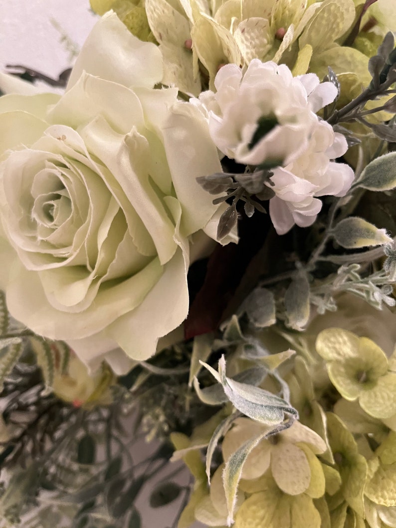 Spring Modern Farmhouse Green Rose Flower Centerpiece - Etsy