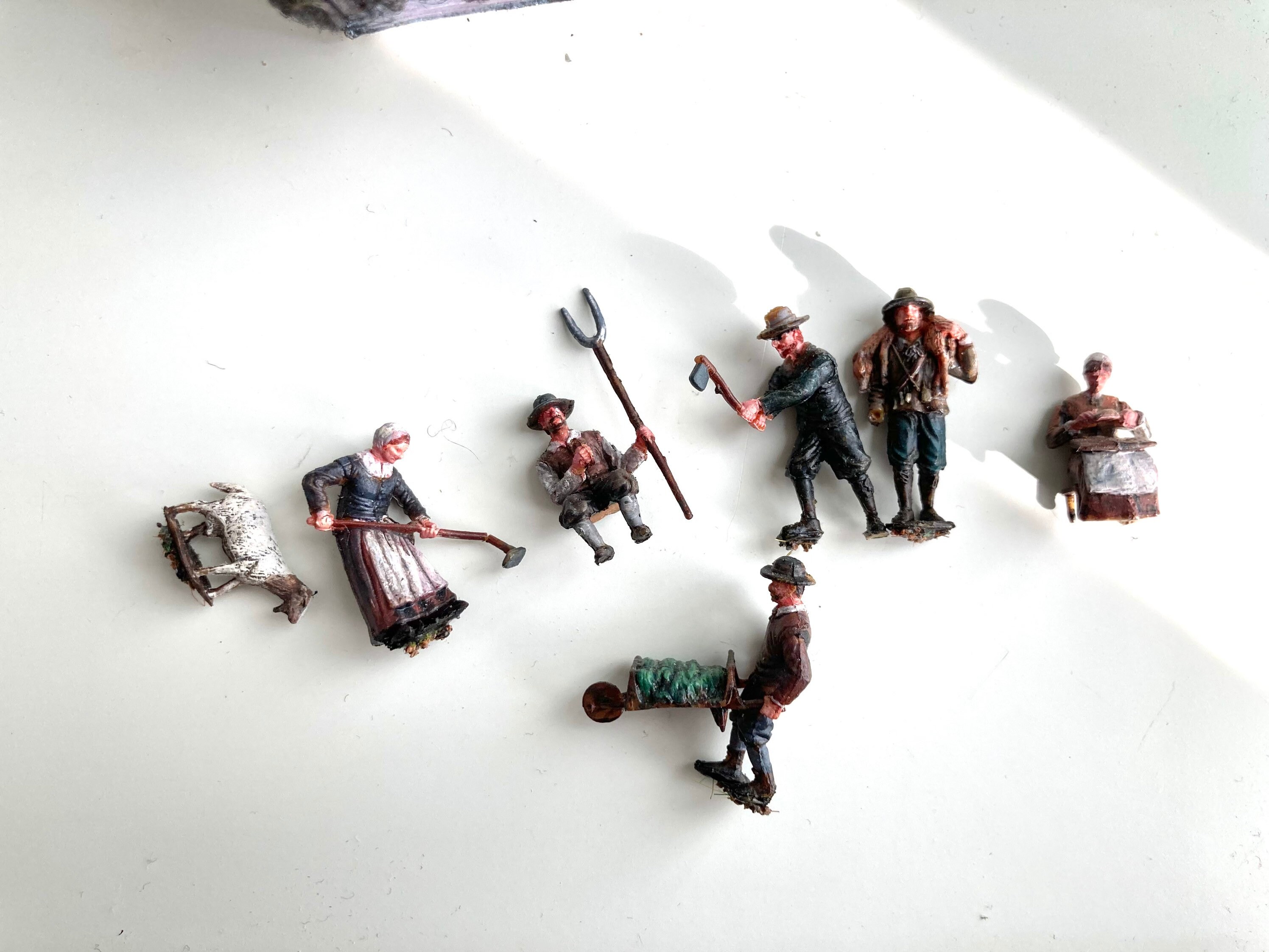 Handmade Miniature Pilgrim House and Painted Pilgrims Figures - Etsy