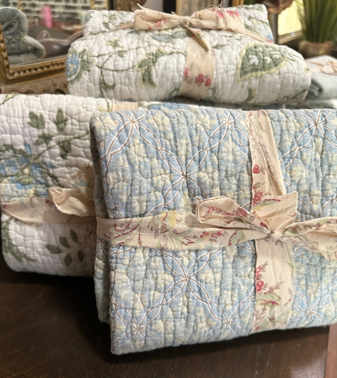 Botanical Floral Green Blue White Reversible Quilt Cutter Piece. Fat ...