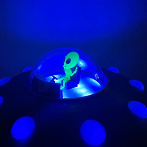 UFO Alien Abduction Silver LED Desk Lamp, Nightlight or Alien Decor ...