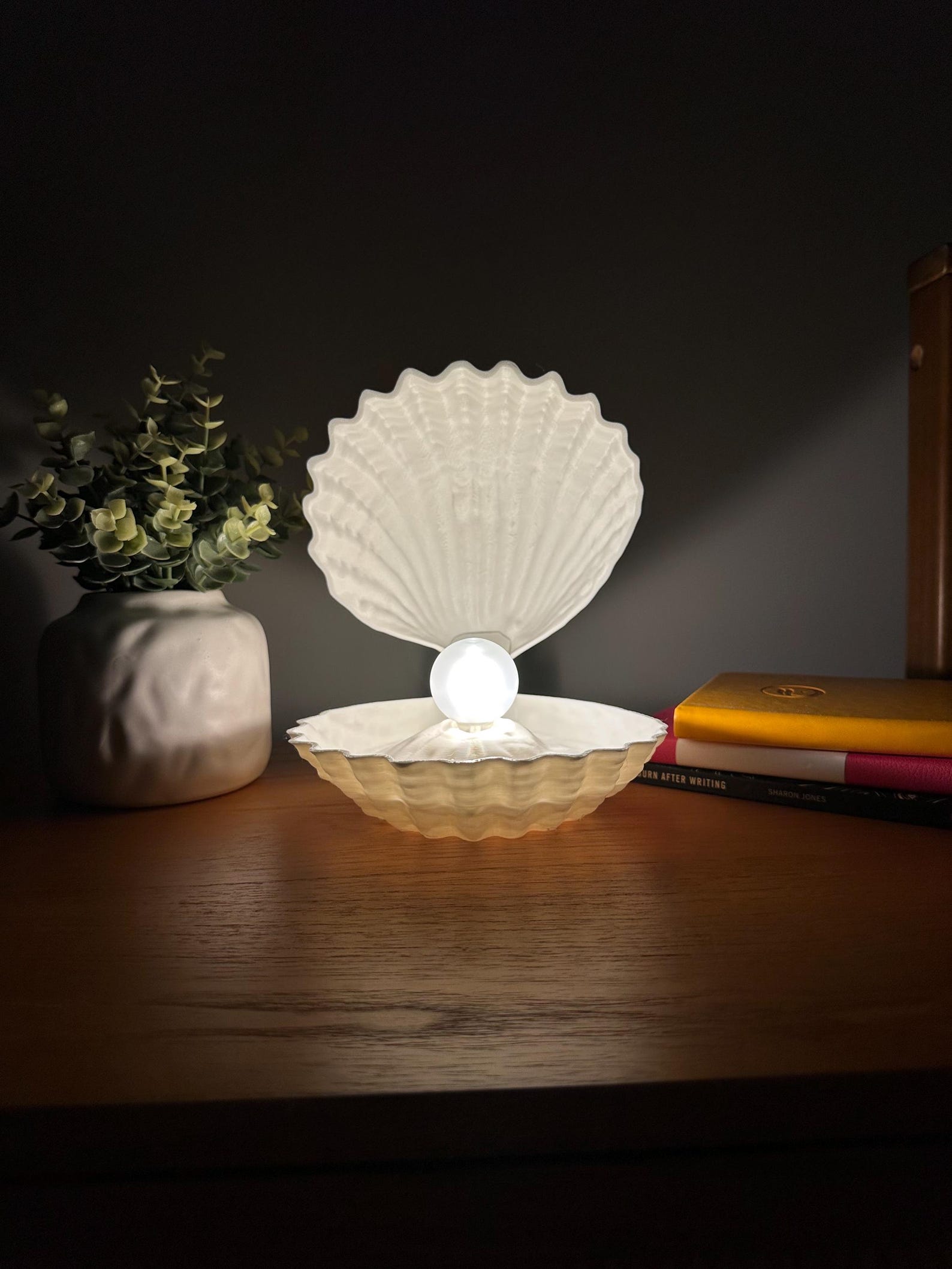 Glowing Sea Shell Lamp – Pearl Bulb Night Light With Open/close Shell ...
