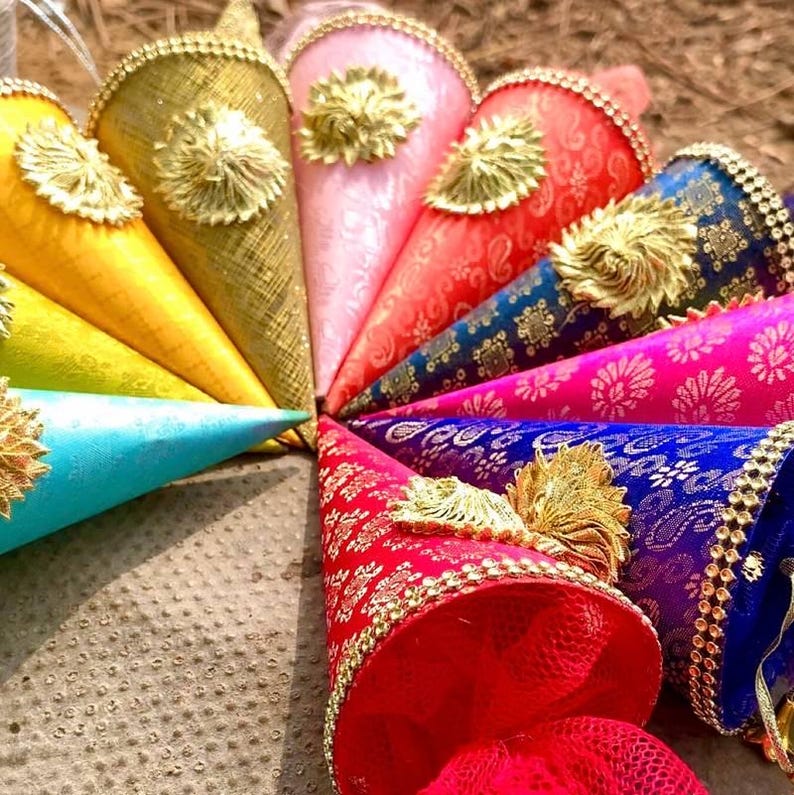 Mehendi Favors, Desi Wedding Favours, Bidh Matkis, Wedding Party ...