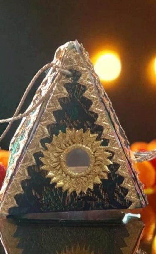 Triangle Foldable Mehendi Party Favor, Desi Wedding Keepsakes, Dholki ...