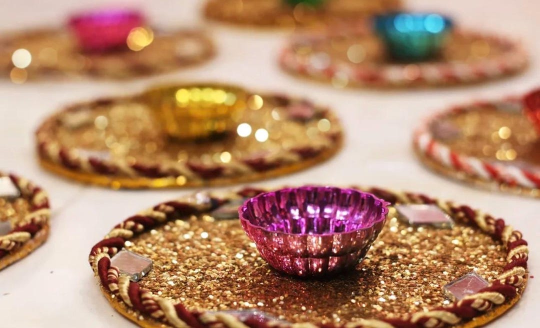 Glittery Mehendi Cirlce Shaped Plates, Wedding Decorated Plates ...