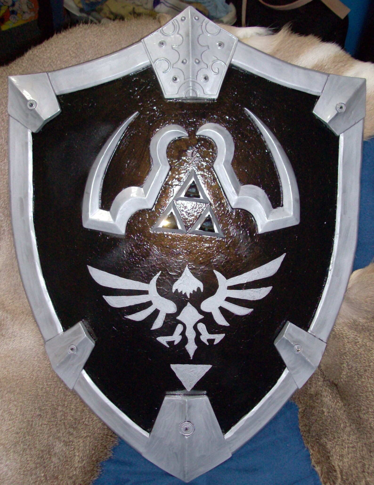 Custom Loz Hylian Shield - Etsy
