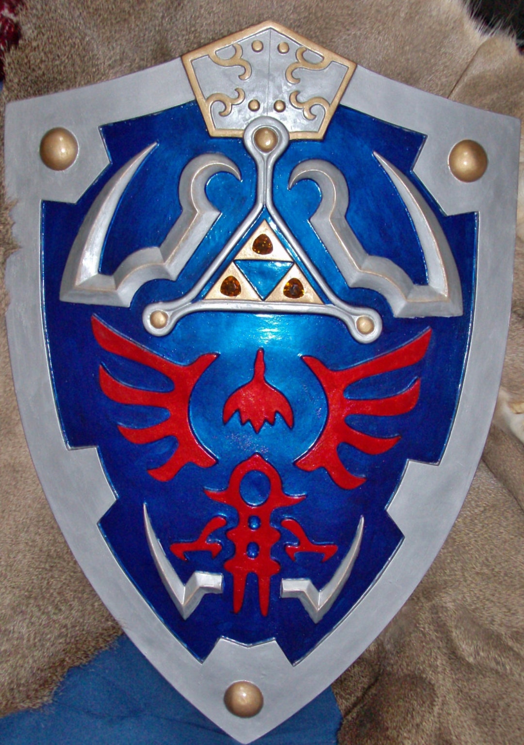 Custom Loz Hylian Shield - Etsy