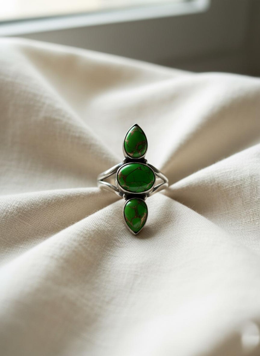 Matrix Trio Ring, Emerald Green Veined Statement Ring, Three Stone ...