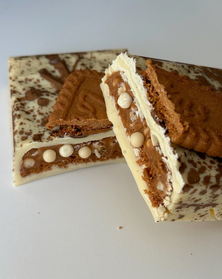 White Lotus Biscoff Crunch Chocolate Bar - Etsy