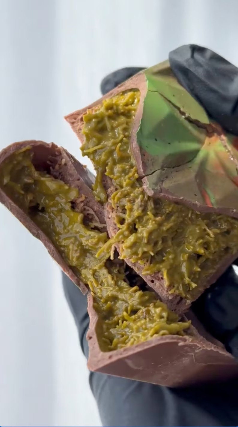 Viral Dubai Pistachio Kataifi Chocolate Bar - High-quality Belgian ...