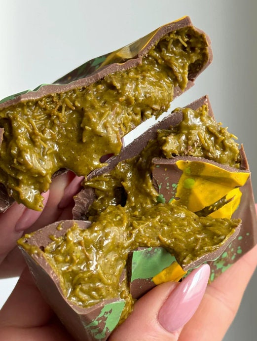 Pistachio Kataifi Chocolate Bar Dubai Inspired - Extra Thick Viral Dubai Chocolate Bar, High ...
