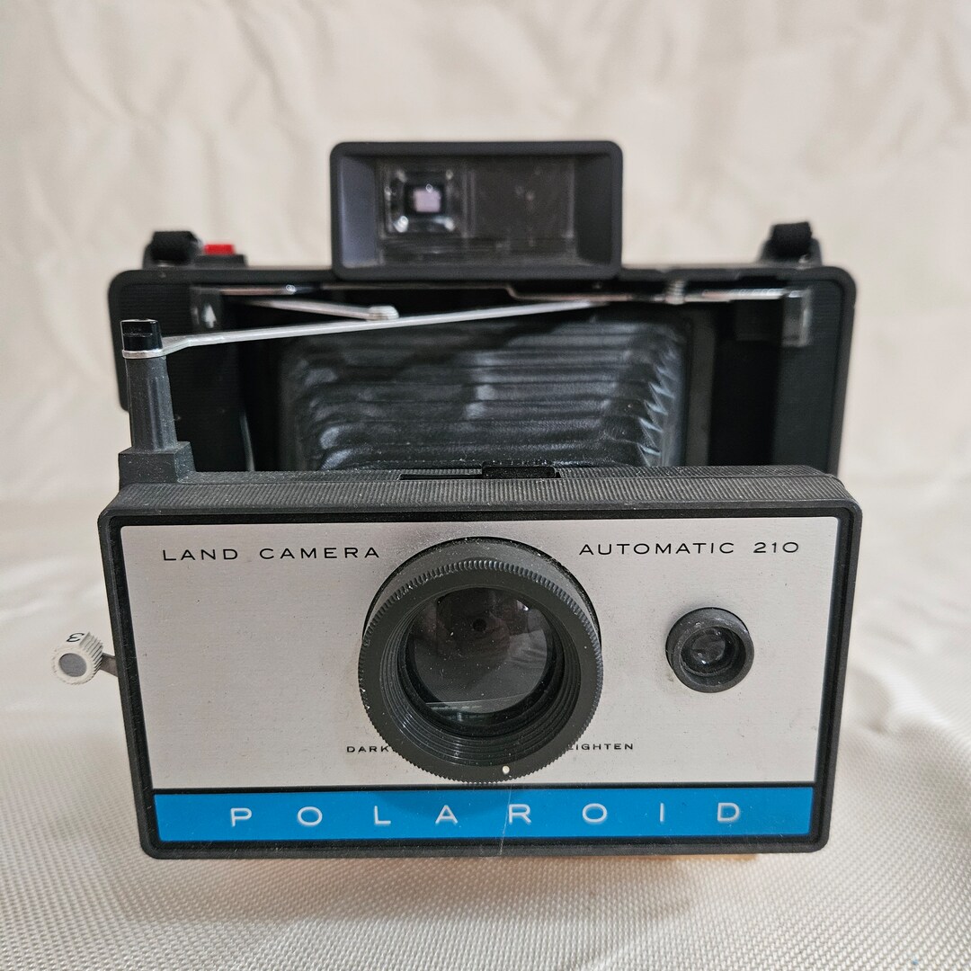 Polaroid - Model 210 - Automatic Land Camera - Etsy