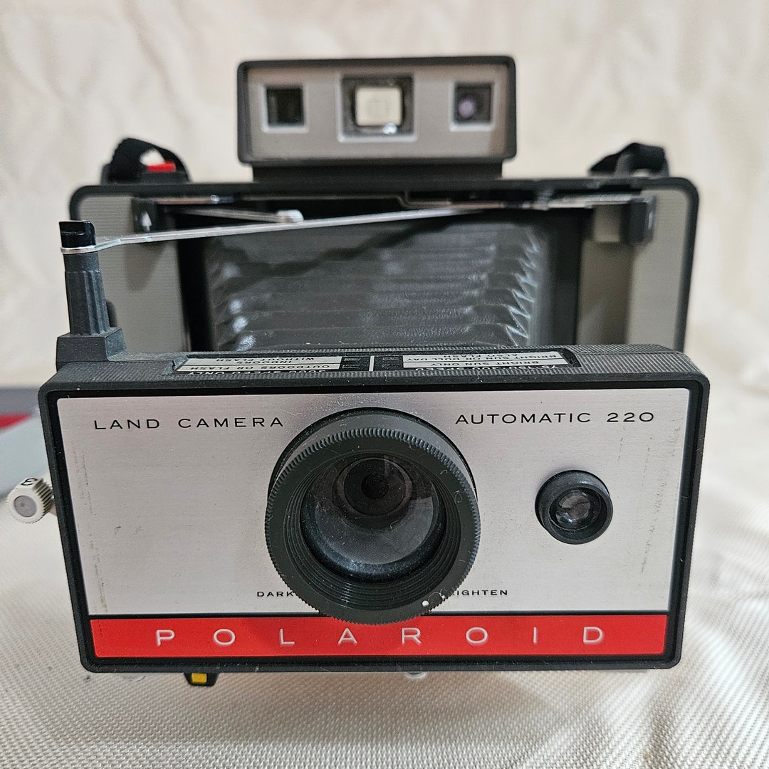Polaroid Model 220 Automatic Land Camera - Etsy