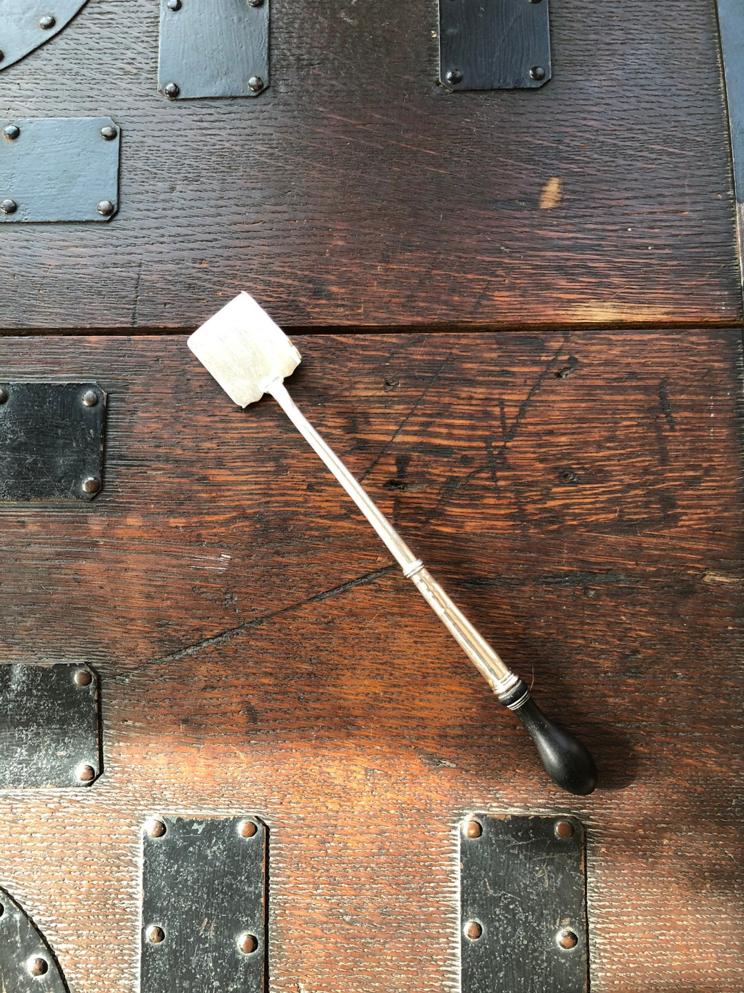 1775 George III Butter Spade by James Phipps in Sterling Silver With ...