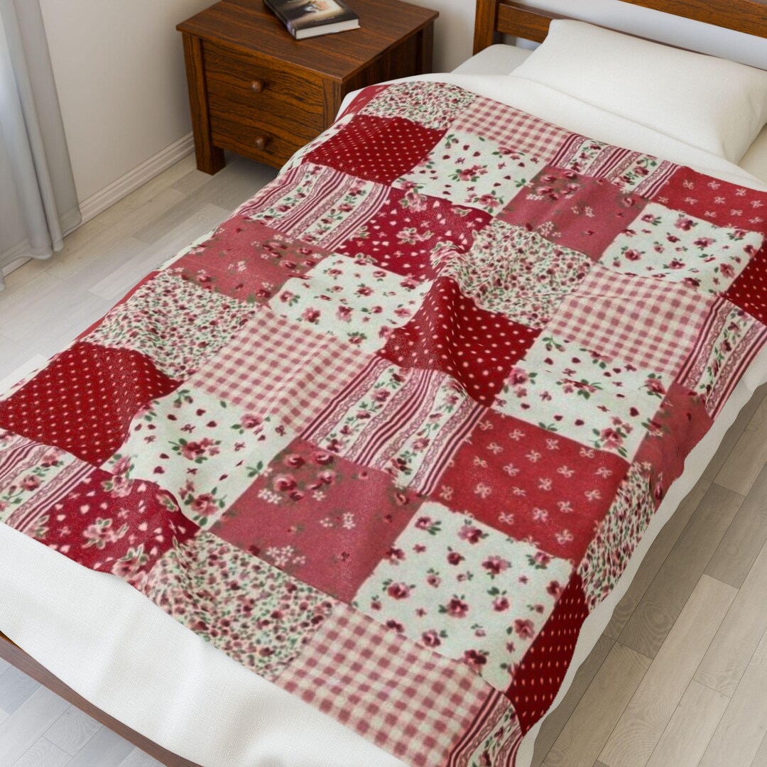 Red Patchwork Floral Velveteen Plush Blanket Cottagecore Quilt Pattern ...