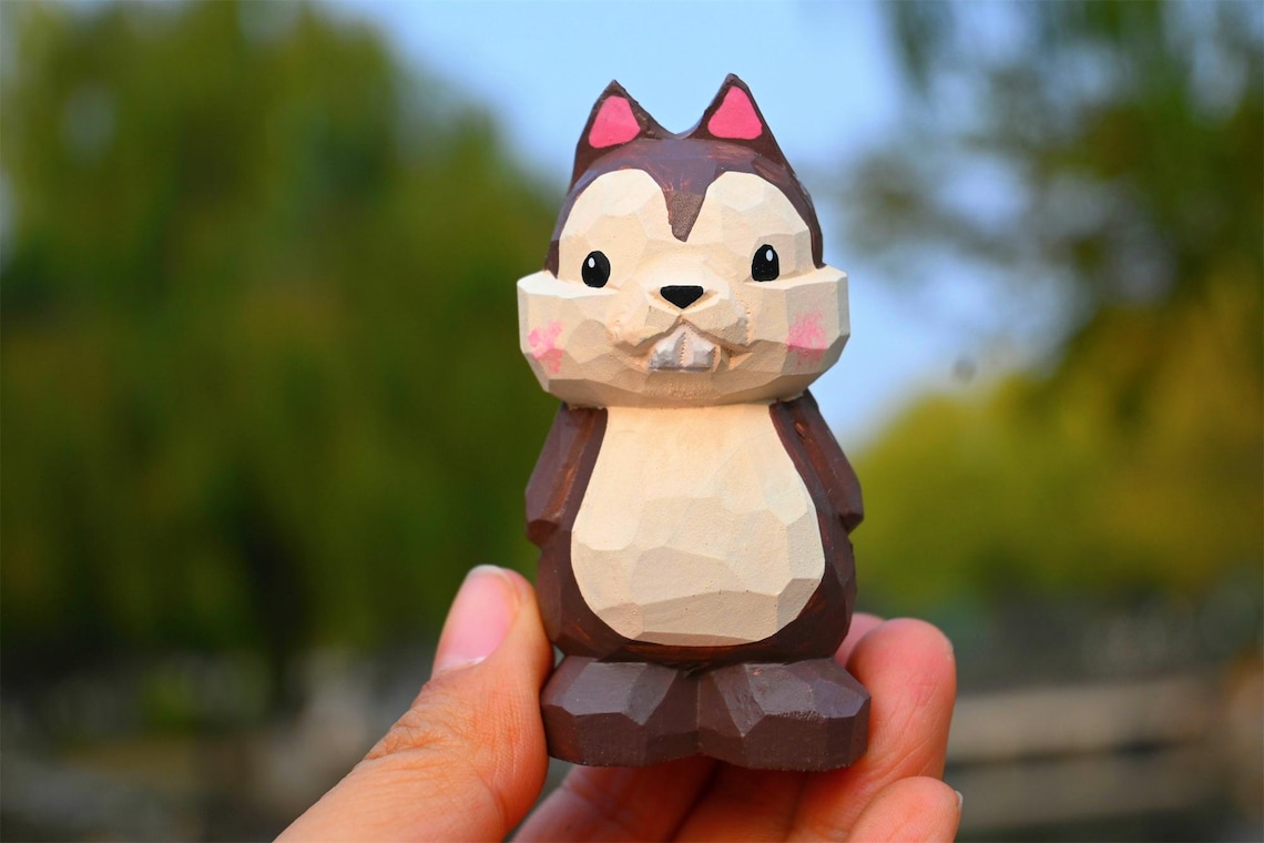 3.7''hand Carved Wooden Chipmunk Desktop Figurine for Desk Decor Gift ...