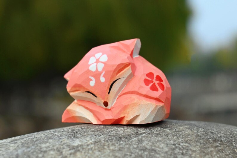 1.8''hand Carved Wooden Fox Figurine for Desk Decor Gift,cute Fox ...