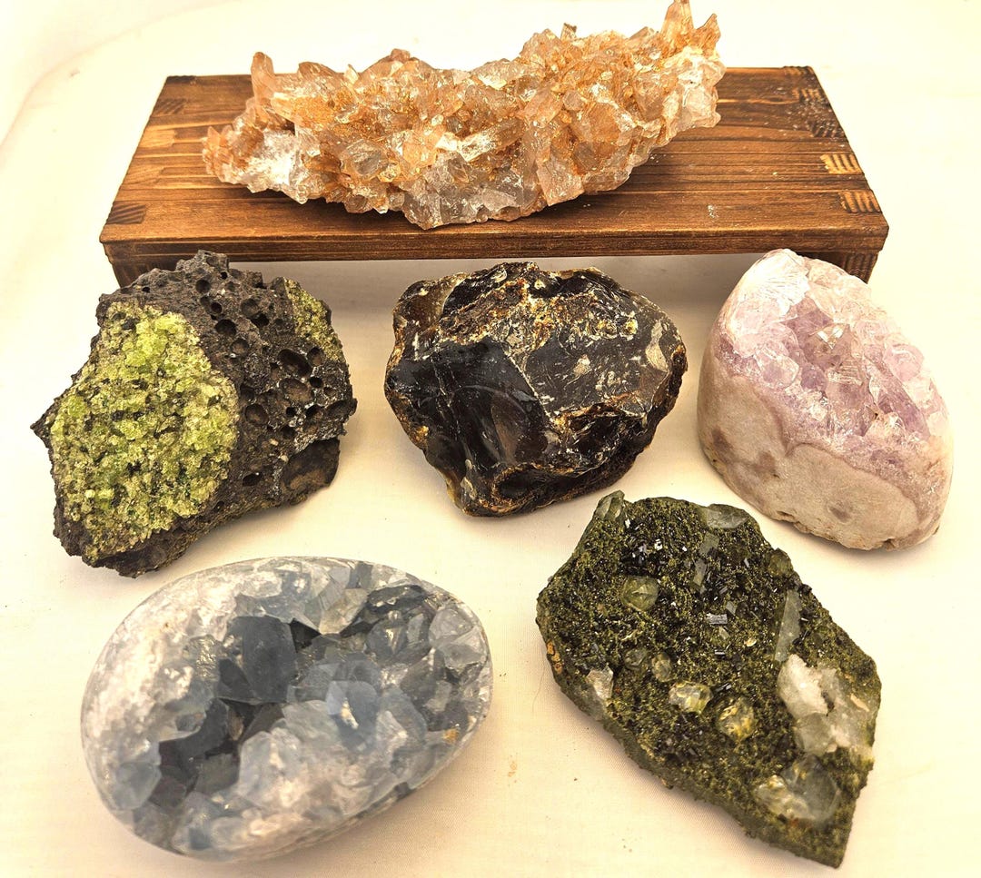 Specimen Collectors Set: Amber, Celestite, Epidote, Peridot, Pink ...
