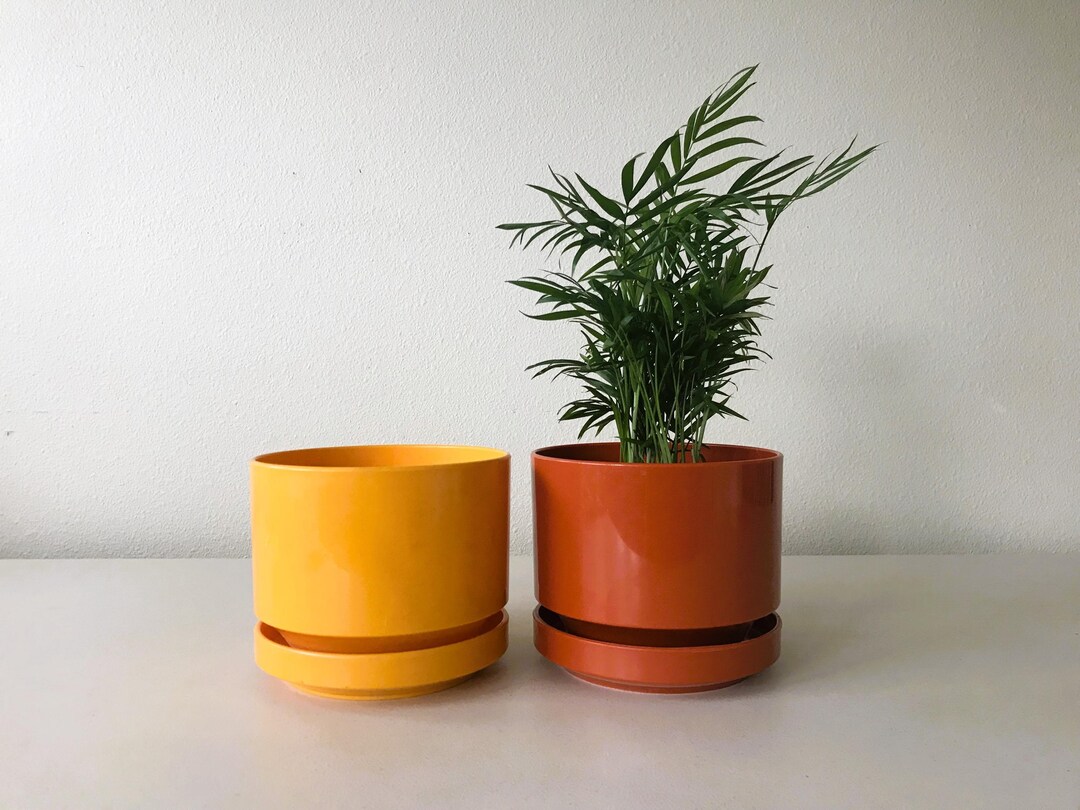 Vintage Plastic Planters INGRID Rust & Yellow Indoor 6 Planter Pot With ...