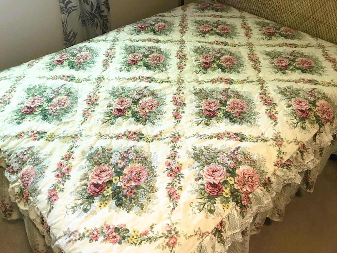 Vintage King Bedspread - Ruffled Pink Roses & Lace Floral Bedspread ...