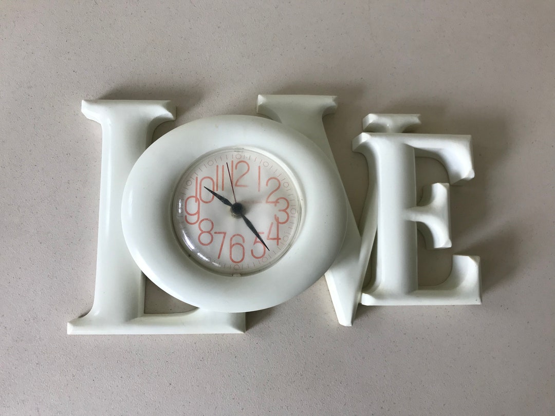 Vintage Burwood New Haven "love" Clock - White Plastic Working 70s 80s ...