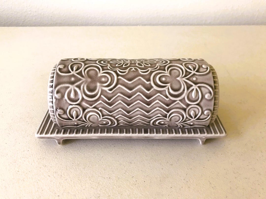 Vintage Ceramic Butter Dish Ornate Embossed cake Icing Design Neutral ...