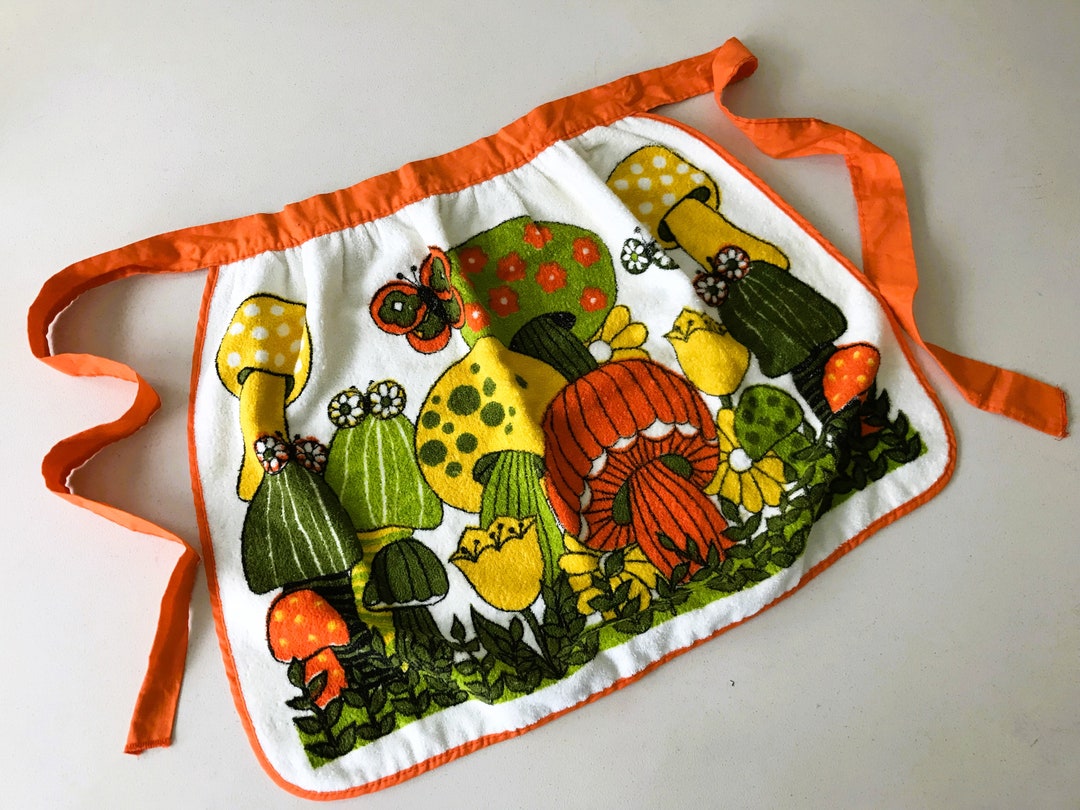 Vintage MOD Retro 70s Mushrooms Butterflies & Flower Terry Cloth ...
